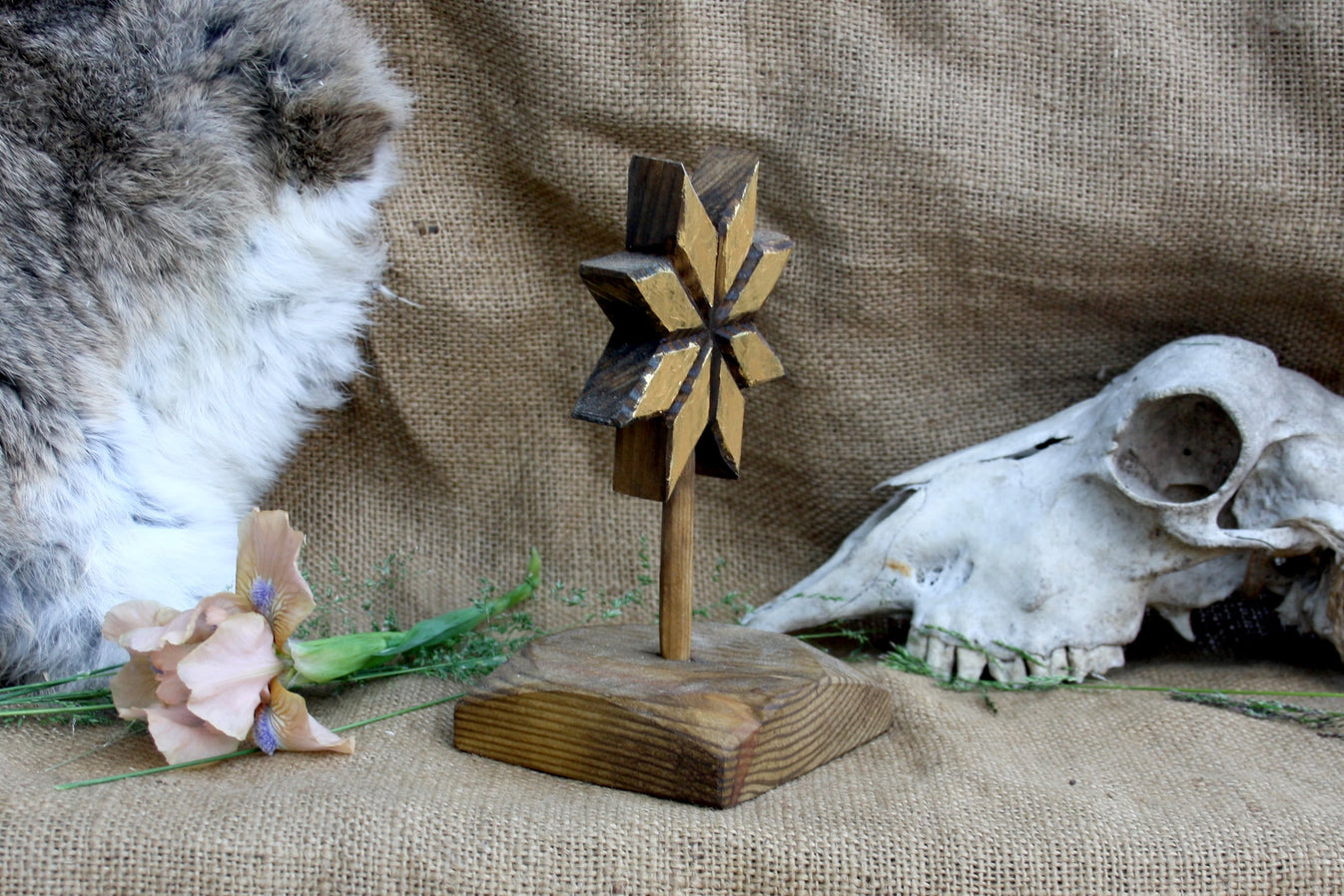 Alatyr. Slavic symbol of family. Symbol of god Rod.