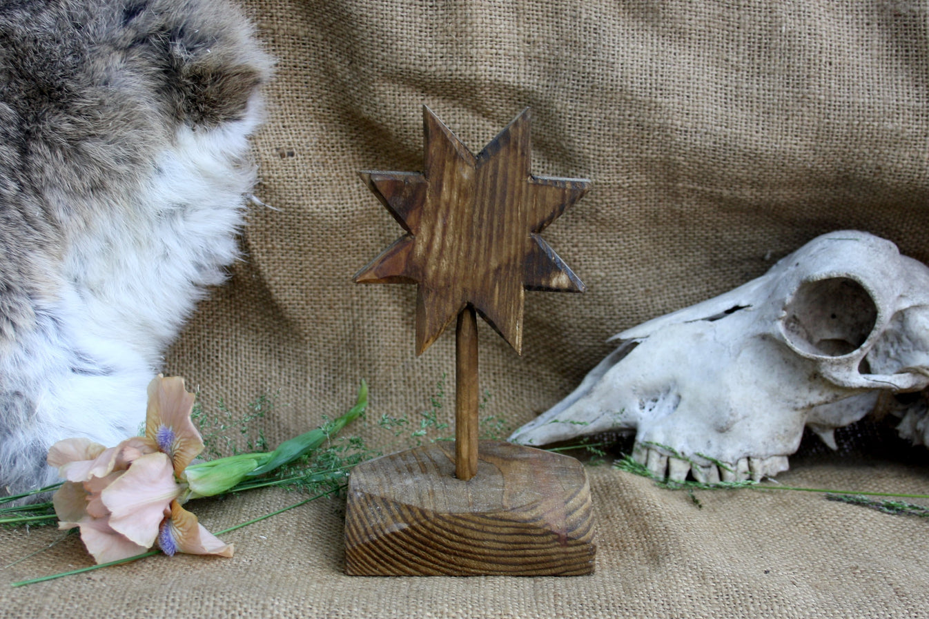 Alatyr. Slavic symbol of family. Symbol of god Rod.